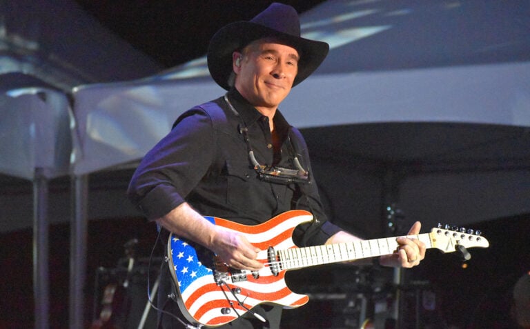 Clint Black Gears Up for 35th Anniversary of “Killin’ Time” - Saving ...