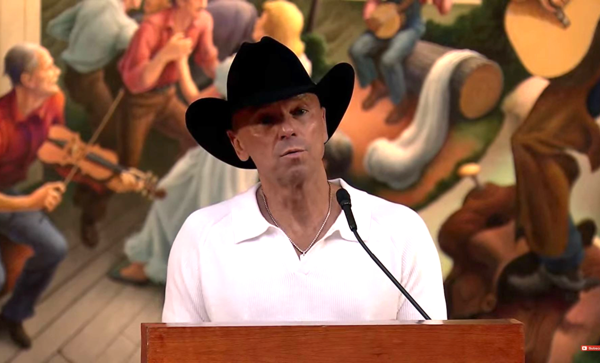 Country Music Hall of Fame - Saving Country Music