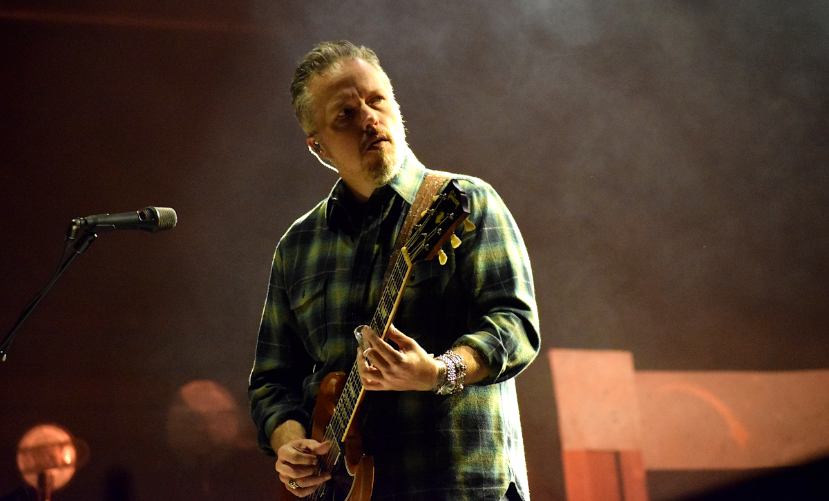 Jason Isbell Delivers Landmark Performance in Return to Telluride ...