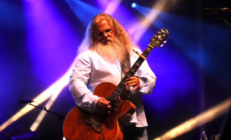 Jamey Johnson Talks Future Plans in Music, Love for Zach Top - Saving ...
