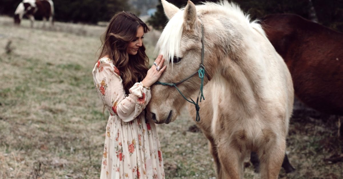 Album Review – Brit Taylor’s “Land Of The Forgotten” - Saving Country Music